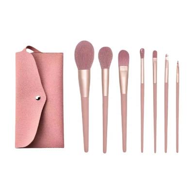 China YUJIE 7-Piece Nude Pink Makeup Brush Set Soft Powder Blush Eyeshadow Brushes for sale