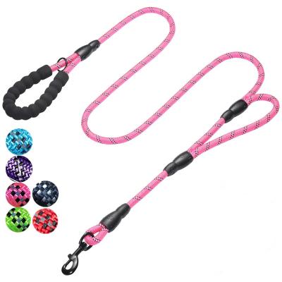 China Reflective  6 Feet Long Nylon Dog Leash , Heavy Duty Dog Leash 2 Padded Handles for sale