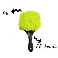 China Handheld Car Wheel Rim Cleaning Brush 21.5cm Soft Chenille Bristle Tire Scrubber for sale