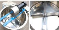 China Electric Beeswax Heating Pot Stainless Steel Melting Bucket Professional Beekeeping Tools for sale