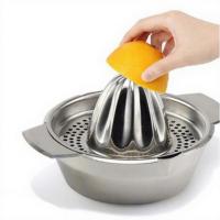China Portable Lemon Orange Manual Fruit Juicer Kitchen Accessories Tools Citrus Raw Hand Pressed Juice Maker for sale