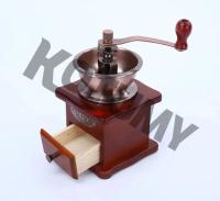 China Small Exquisite and Compact Bean Grinder Household Wooden Hand Cranked Coffee Grinder Grinding Adjustable Thickness for sale