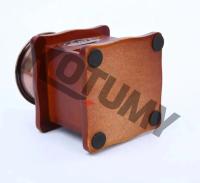 China Small Exquisite and Compact Bean Grinder Household Wooden Hand Cranked Coffee Grinder Grinding Adjustable Thickness for sale