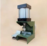 China Pneumatic Button Machine for Tarpaulin Curtain Sunshade Net Eyelet Fastening Special for Grommet Punching for sale