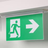 China Rechargeable Double Sided Exit Sign Light 3 Hours Backup IP20 Emergency Lighting 220V-240V for sale