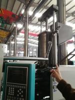 China Hanger Products Auto Injection Molding Machine One Cavities Low Failure Rate for sale