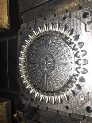 China Spoon Tableware Plastic Injection Mould 32 Cavities One Time Use Mold for sale