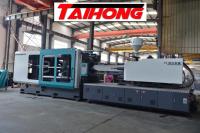 China Energy Saving Plastic Injection Molding Machine 780 Ton For Plastic Garden Chair for sale
