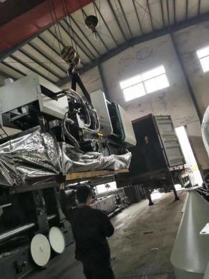 China PVC Plastic Injection Molding Equipment 200 Ton 50MM Screw Diameter For Basket for sale