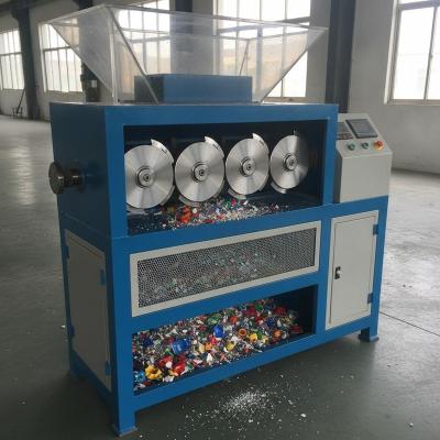 China SKD11 Blades Material Plastic Crusher Machine Featuring 6 Rotary Knife and Flakes Size 12-14mm or Custom-made for Plastic Waste Management for sale