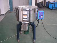 China 1.5-10KW Auto Injection Molding Machine Vertical Type With Plastic Mixer for sale