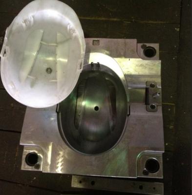China Multi Cavity Plastic Making Machine / Plastic Injection Molding For Industrial Helmet for sale