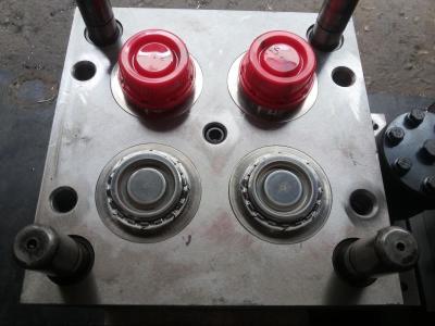China PP / PE Oil Bottle Cap Custom Injection Molding 4 Cavities With Iso Certified for sale