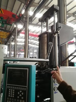 China Double color Model Auto Injection Molding Machine/Min For Making spoon for sale