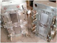 China Customized Auto Injection Molding Machine 2 Cavities For Plastic Phone Case for sale