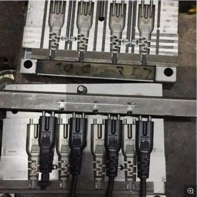 China Servo Energy Saving Injection Molding Machine Precision Plug Making Mould for sale