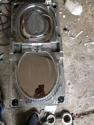 China Toilet Lid Mold Auto Injection Molding Machine With Cold / Hot Runner for sale