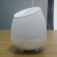 China ROHS AC 100V 200ml Aroma Oil Diffuser  123x123x145mm for sale
