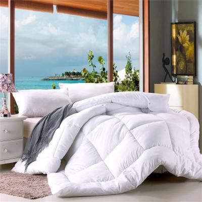 China Luxury Anti Pilling Hotel Comforter Set Hotel Collection White Quilt for sale