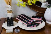China Shampoo Toothpaste Hotel Amenities Sets Multicolor Professional Design For Adult for sale