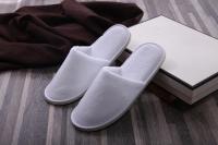 China Luxury 4 Star Eco Friendly Hotel Slippers Hotel Bath Slippers Modern With Eva Material for sale