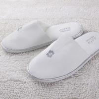 China Waffle Weave Embroidered Closed Toe Hotel Slippers Disposable Towelling Slippers for sale