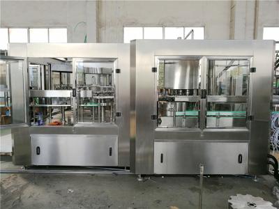 China Automatic PET Bottle Filling Machine 16000BPH Hanging Neck Technology 3 in 1 Washing Filling Capping for sale