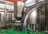 China Small Juice Filling Machine Automatic Bottling Line 4.88kW 2000BPH 3 in 1 for sale