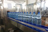 China Carbonated Drink Filling Machine Cylinder Feeding 200ml-2000ml Bottle Capacity for sale