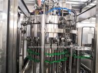 China Carbonated Drink Filling Machine Cylinder Feeding 200ml-2000ml Bottle Capacity for sale