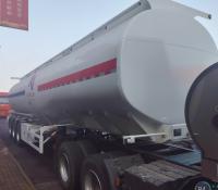 China 3-axle oil tank semi-trailer  45000L for sale