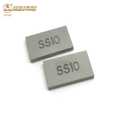 China SS10 Tungsten Cemented Carbide Brazed Saw Tips For Quarry Stone Block Cutting for sale