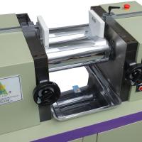 China Alloy Structure Lab Open Mixer Mill Engineering Plastics Mixing Mill Machine for sale