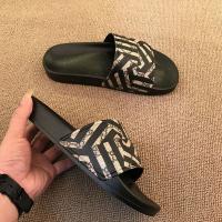 China Summer Slippers male outdoor casual shoes fashion trend 2022 home anti-slip slides new man sandal wholesale for sale
