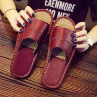 China Breathable Waterproof  Men Cozy Slippers Indoor Linen Summer Non Slip for sale