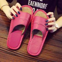 China Breathable Waterproof  Men Cozy Slippers Indoor Linen Summer Non Slip for sale