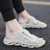 China Soft Men Slippers Printing Slide Flat Non Slip  Lightweight Men Slippers for sale