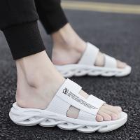 China Soft Men Slippers Printing Slide Flat Non Slip  Lightweight Men Slippers for sale