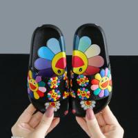 China Sunflowers Cute Fashionable Kids Home Sandals Soft Bottom Non Slip Children Slide Slippers for sale