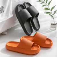 China Women slide slippers anti-slip quick drying super soft thick sole Men sandals couple home indoor shoes in stock for sale