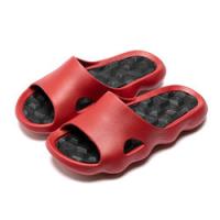 China Thick Sole Men Cozy Slippers Non Slip Indoor And Outdoor Breathable for sale
