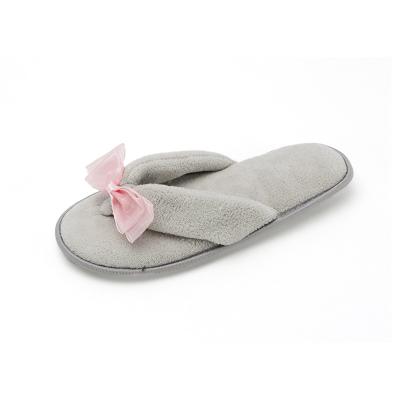 China Custom logo women Indoor Outdoor House Flip Flops Cozy Premium Memory Foam Fluffy Slippers for ladies for sale