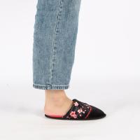 China wholesale New design Retro Winter Slippers for Women Fluffy Slippers Shoes anti slip Short Plush Flat sole slippers for sale