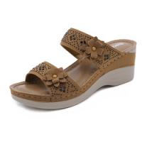 China New 2022 sandals flower large size rhinestone shoes women retro style wedge heel comfortable soft slippers for sale