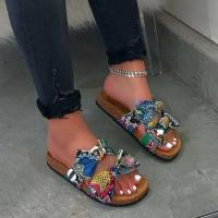China Manufacturers Fashion custom non-slip Slippers Lady Cozy casual outdoor Designers shoes Women Flat Sandals for sale