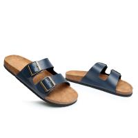 China Unisex Casual Footwear  Beach Buckle Men Summer Soft Flat  Casual Footwear for sale
