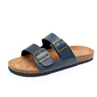 China Unisex Casual Footwear  Beach Buckle Men Summer Soft Flat  Casual Footwear for sale