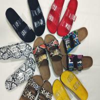 China 2022 new transparent women slides slippers wholesale fashion beach casual shoes for ladies soft sole flat sandals for sale