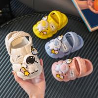 China Astronaut Cartoon Children Slipper Summer Non Slip Soft Bottom Children Slipper for sale