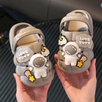 China Astronaut Cartoon Children Slipper Summer Non Slip Soft Bottom Children Slipper for sale